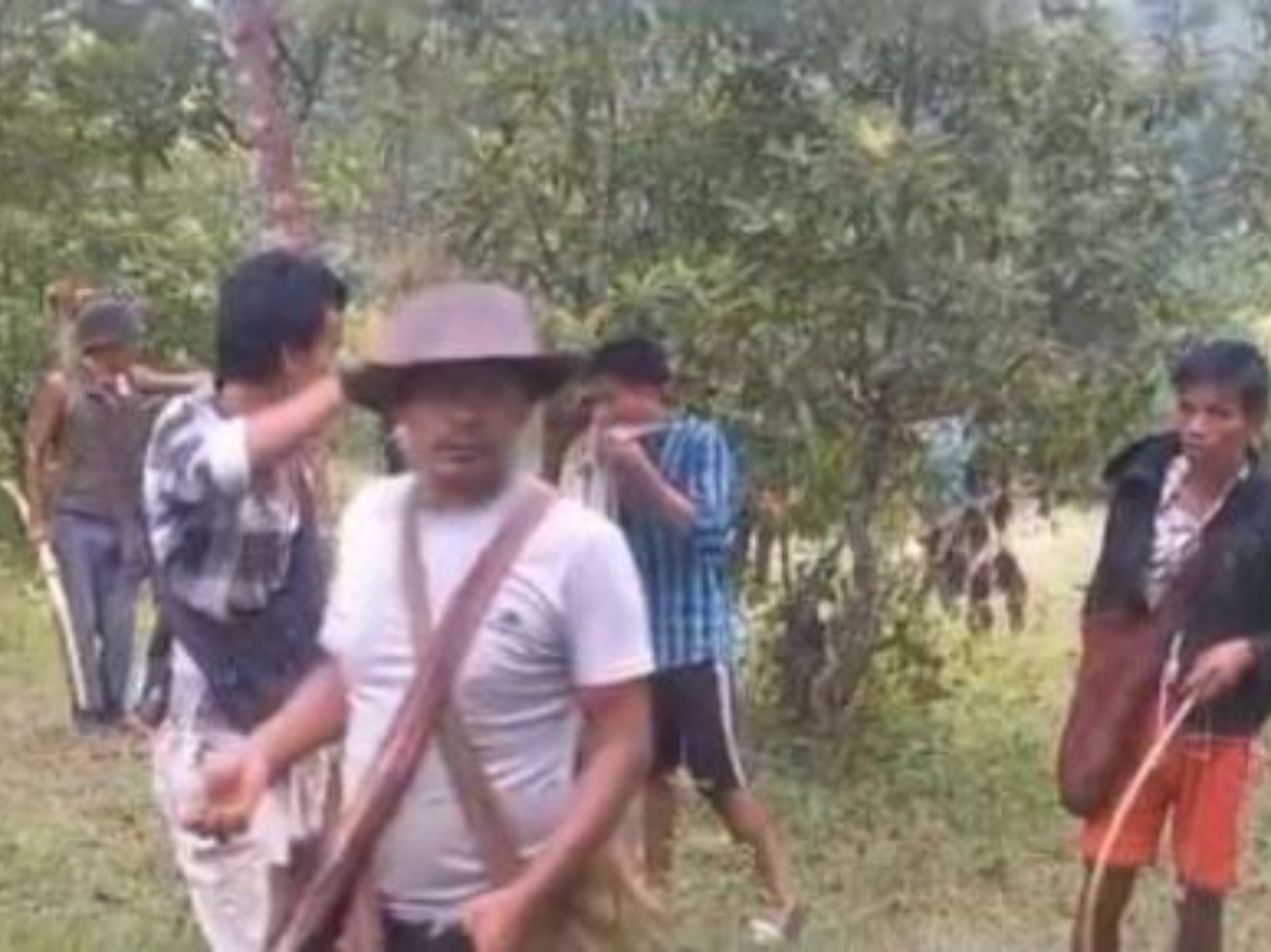 A Bow-And-Arrow Fight In 21st Century! Assam-Meghalaya Border Tensions ...