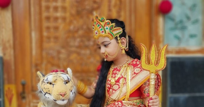 चैत्र नवरात्रि में पैदा हुई है आपकी बेटी, तो मां दुर्गा से जुड़े रख दें ...