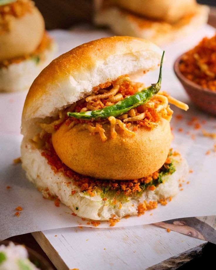 Inspired By Delhi's Vada Pav Girl? Here's How You Can Make Delicious ...