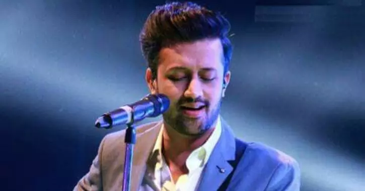 Atif Aslam Returns To Bollywood After 7 Years, Fans Say 'The King Is Back' Atif Aslam Returns To Bollywood After 7 Years, Fans Say 'The King Is Back'