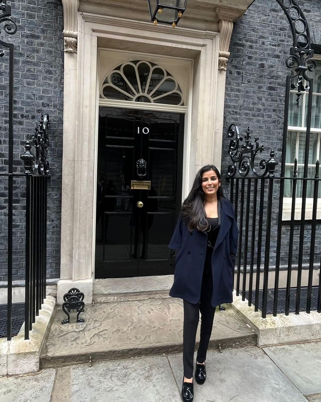 Banker turns YouTuber: How a 30-year-old transformed Rs 2 crore salary ...