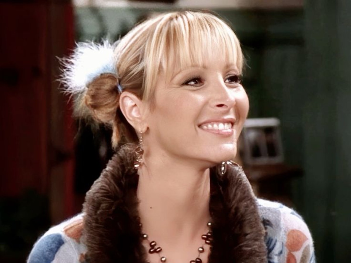 6 most iconic Phoebe Buffay dresses from FRIENDS that make us grateful ...