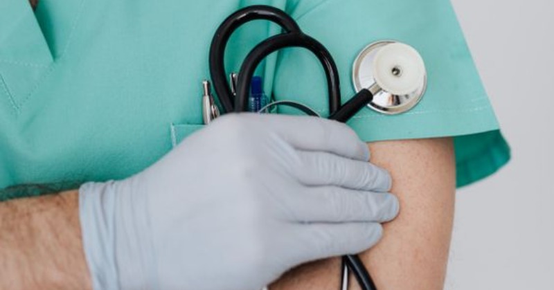 NEET PG की जगह दीजिए ये 8 Medical Exams, विदेश में मिलेगा मेडिकल पढ़ाई ...