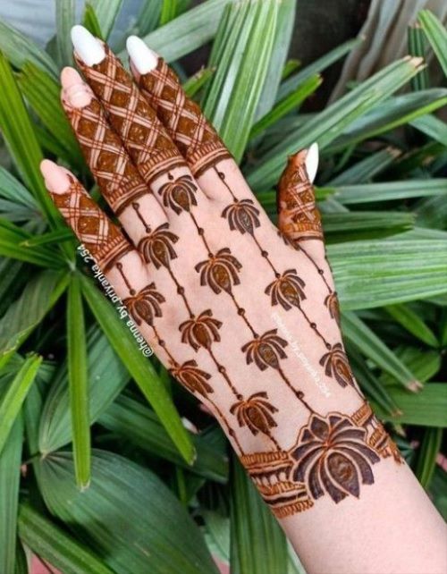Trending Mehendi Designs in 2024: Bookmark These 12 Top Minimalistic ...