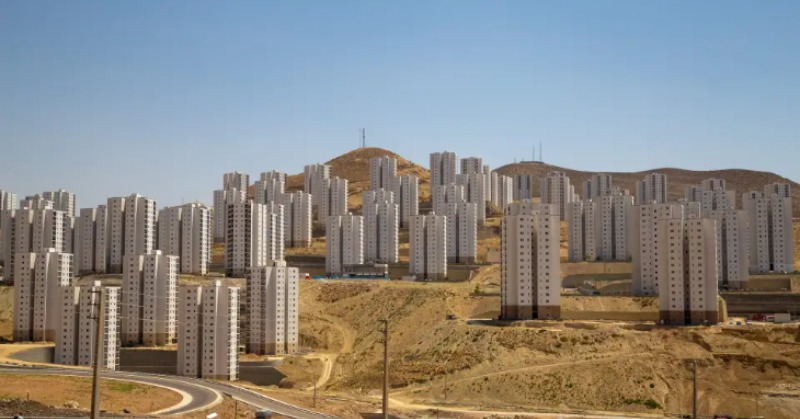 This Is 'Pardis' A City In The Middle Of A Desert, Now A Ghost Town