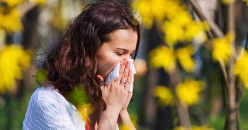 Have A Summer Cold? Here's How To Make Your Life A Little Less Miserable