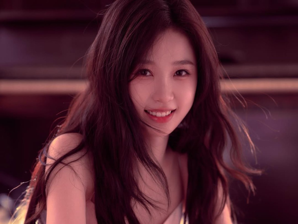 Chinese star Esther Yu sparks yet another controversy; faces backlash ...