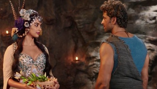 Mohenjo Daro: Movie Review: Slow Paced First Half But A Captivating Second Half Makes It Watchable