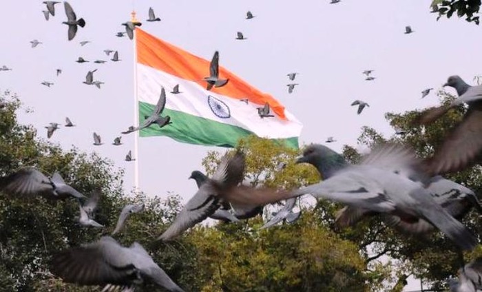Smriti Irani Decides To Make Hoisting Of National Flags At Universities ...