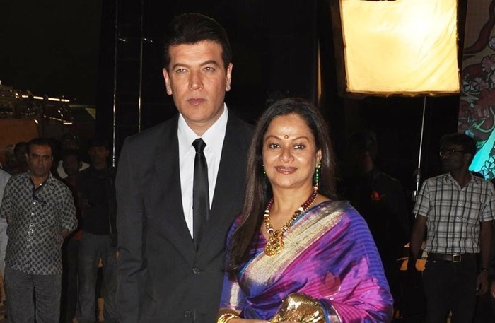 Kangana-Adhyayan Battle: Aditya Pancholi's Wife And Daughter Walk Out ...