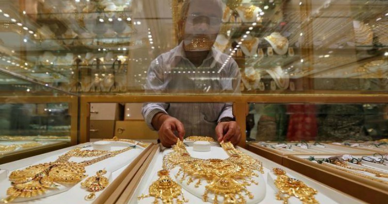On Nov 8, Three Outlets Sold Gold Worth Over 75 Crores Between 8 PM And ...