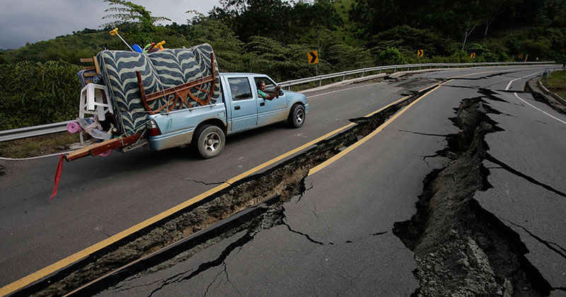 Papua New Guinea Hits By A 8.0 Magnitude Earthquake, Large Tsunamis ...
