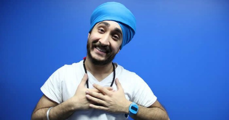 Canadian Star Jus Reign Forced To Remove His Turban And Walk Across The ...