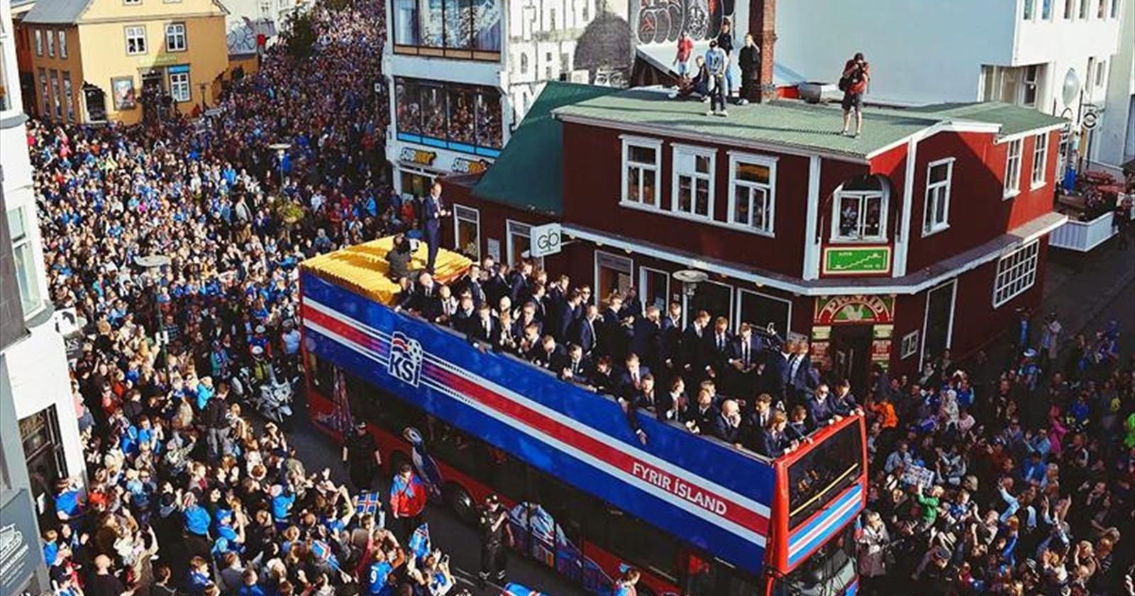 Thousands Of Iceland Football Fans Do The Viking War Chant Together As ...