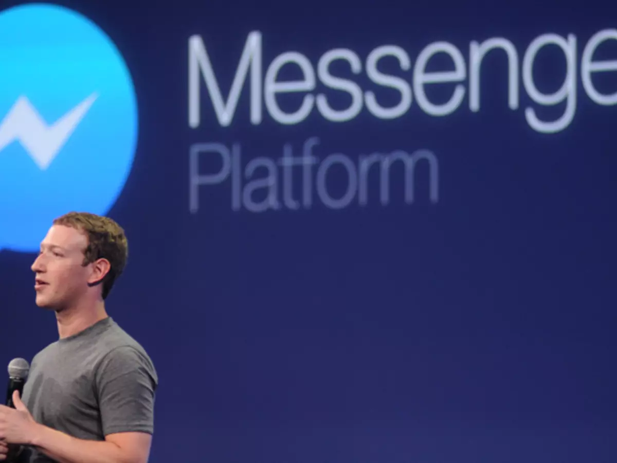 Facebook Copies Snapchat Announces Self Destructing Messages
