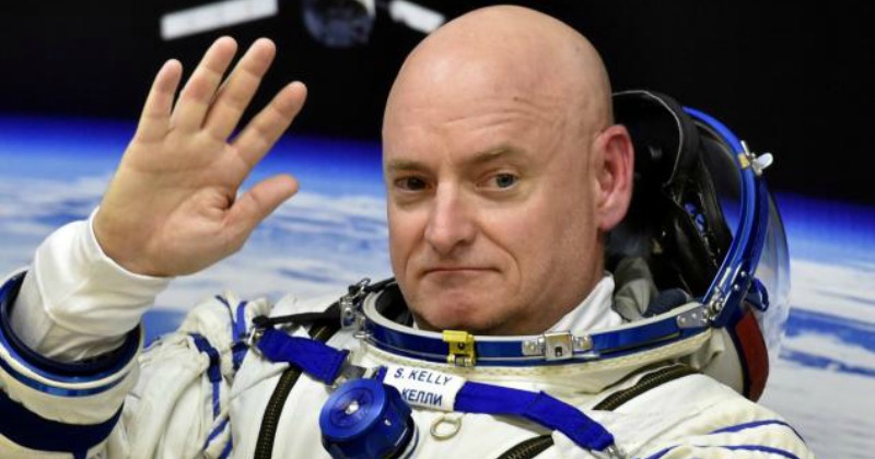 Astronaut Scott Kelly's #YearInSpace Comes To An End, Makes Everyone ...