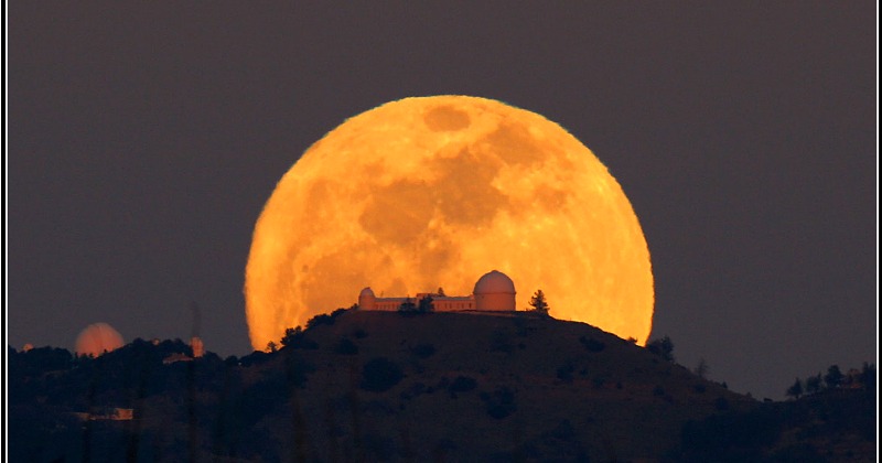 All Set To Spot The Record-Breaking Super Moon Of The 21st Century ...