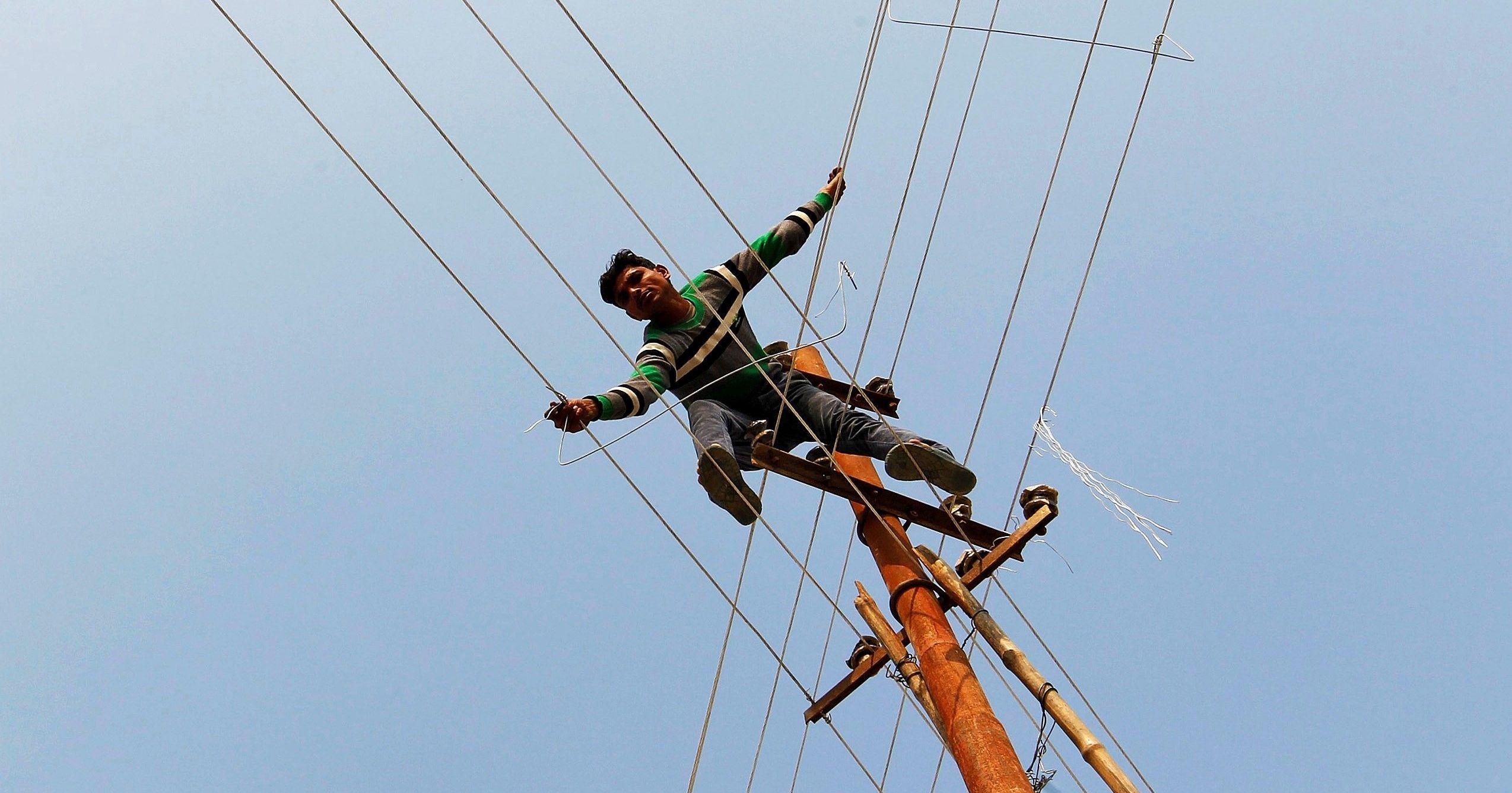 Come 2019, There Will Be 24x7 Electricity In India. Govt To Fine ...