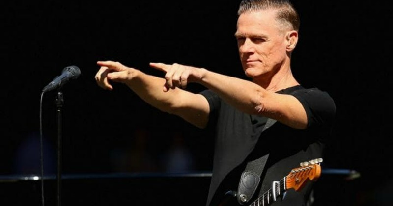 Bryan Adams Will Never Let Go Because He Is Coming Back To India Again ...