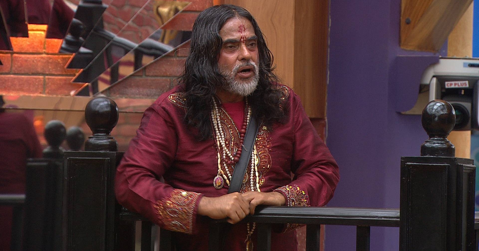 Swami Om Threatens The Makers Of Violence & Shutting Down Bigg Boss If ...