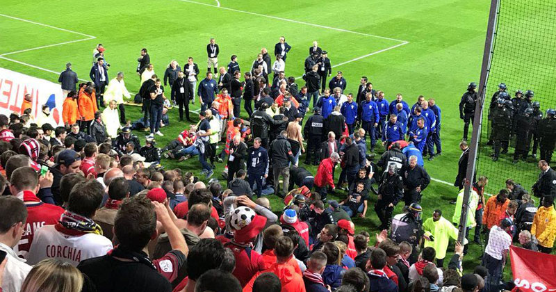 Football Stadium Barrier In France Collapses Resulting In 29 Fans ...