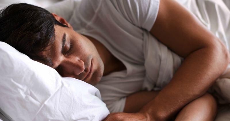 6 Essentials Every Urban Indian Needs, To Sleep Their Way To A Healthy ...