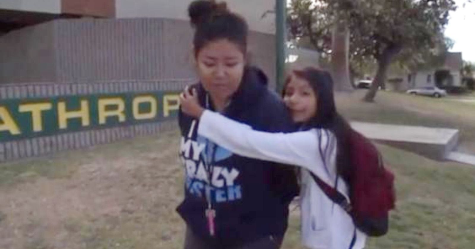 Woman Saves Girl From Getting Kidnapped By Pretending To Be Her Mother ...
