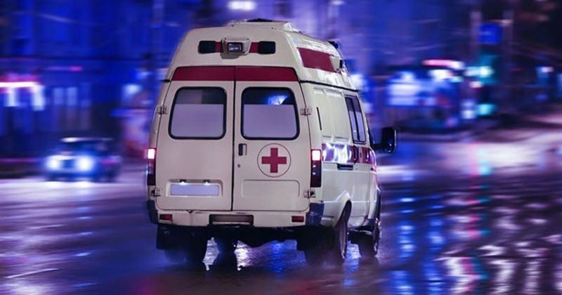 Accident Victim Dies After Ambulance Driver Hangs Him Upside Down For Peeing Inside Van