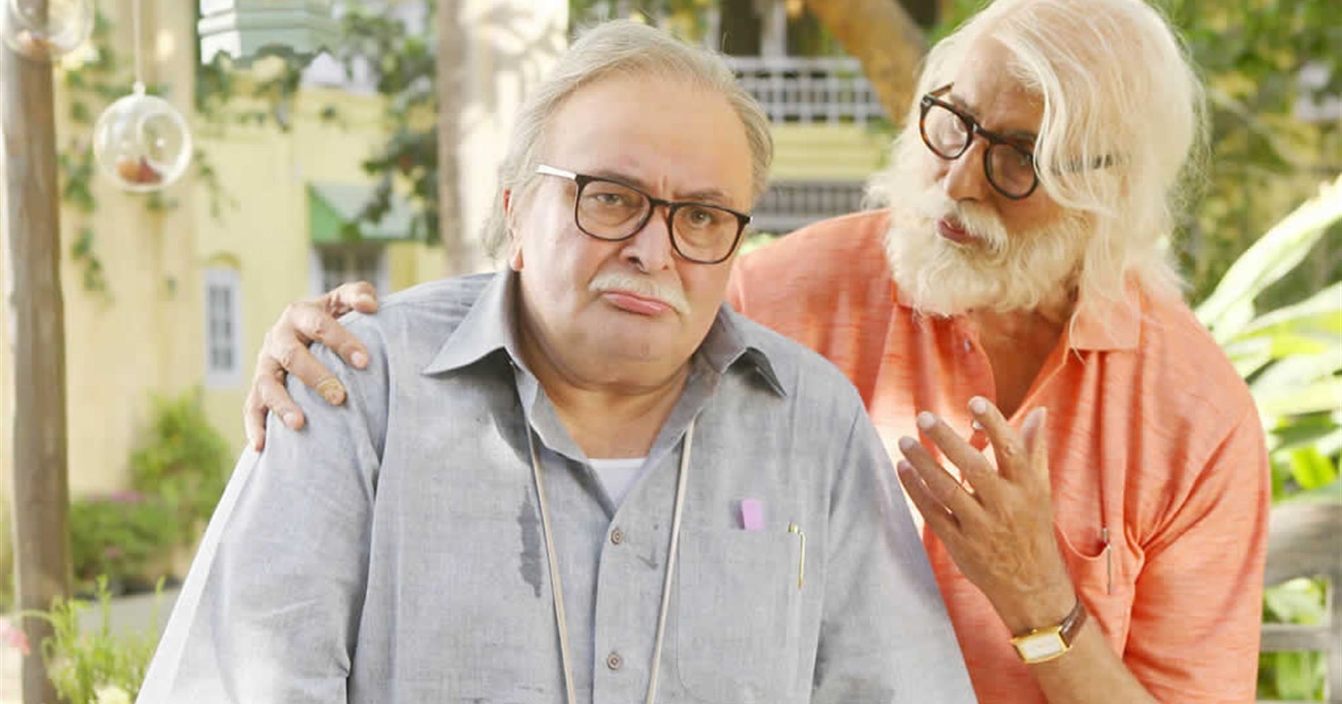 Amitabh Bachchan-Rishi Kapoor's Film '102 Not Out' Mints Rs 3.52 Crore ...