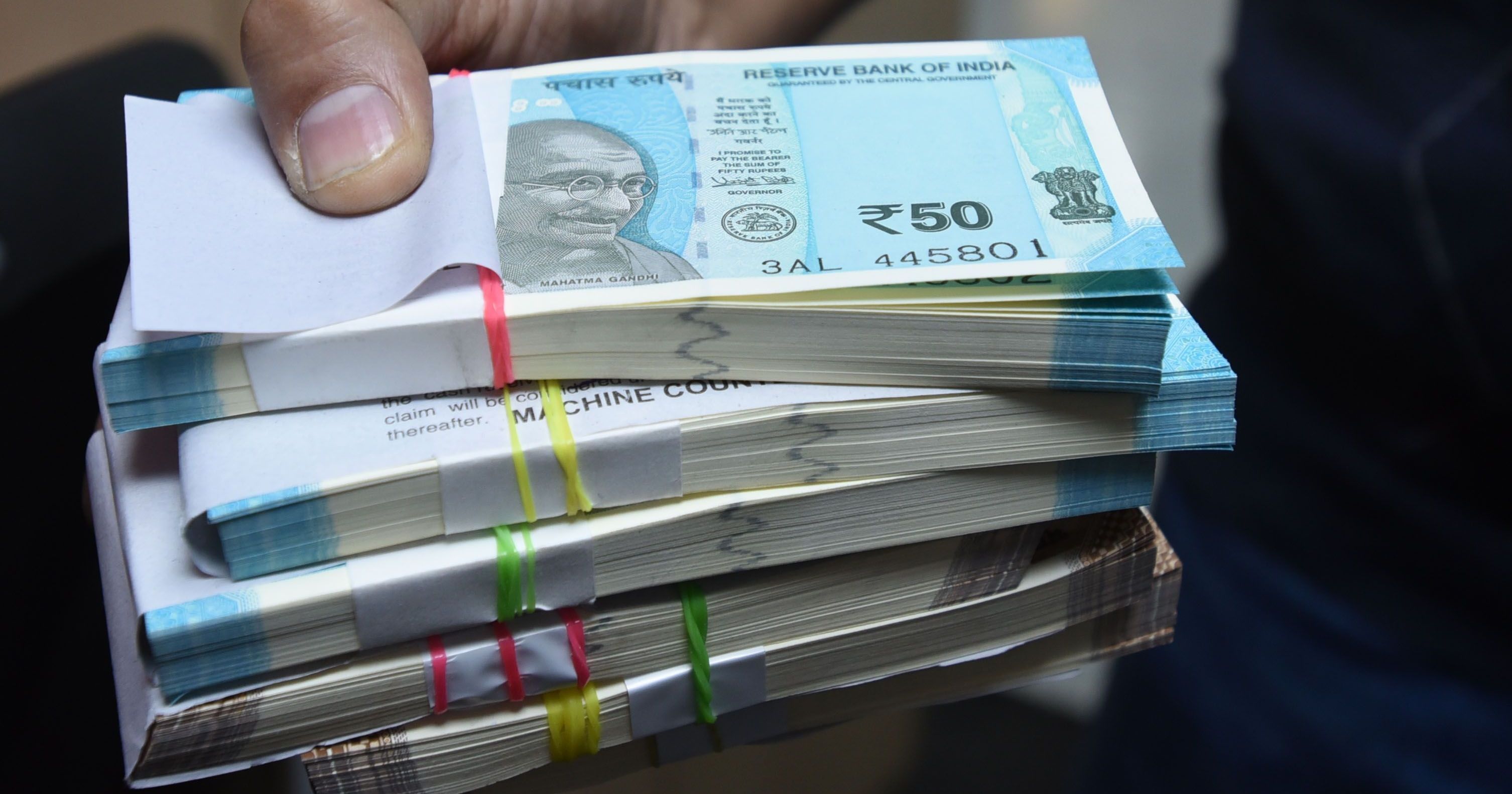 For The First Time In Three Months, Rupee Gets Strong Against Dollar ...