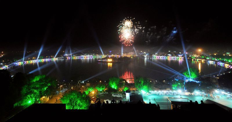 India Has Finally Got Its First ‘Clean Street Food Hub’ And At Kankaria ...