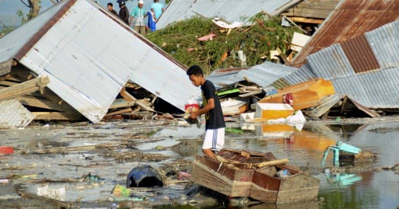 Tsunami Leaves At Least 350 Dead In Indonesia As Hundreds Of Injured ...