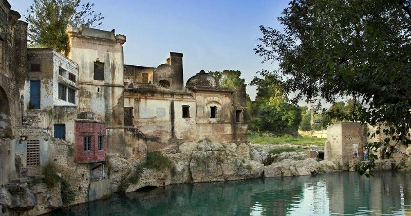 Pakistan To Restore and Reopen More Than 400 Hindu Temples, At Present ...