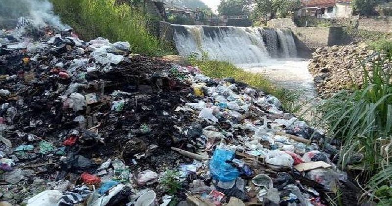 मुंबई के आस-पास के झरनों से पानी के अलावा 10,000 किलो कचरा निकला है ...