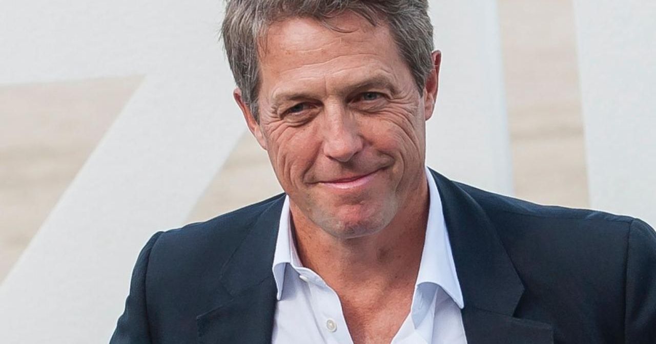 How Old Is Actor Hugh Grant 60 Photos - Moonagedaydream.film