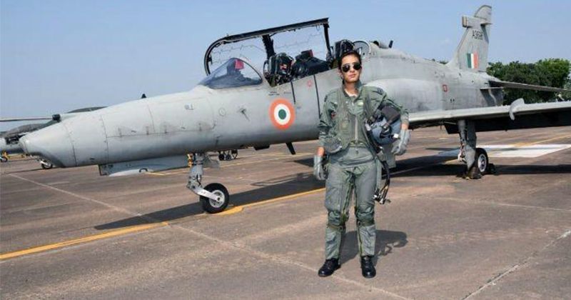 मिलिए फ्लाइट लेफ्टिनेंट मोहना सिंह से, हॉक जेट को उड़ाने वाली पहली ...