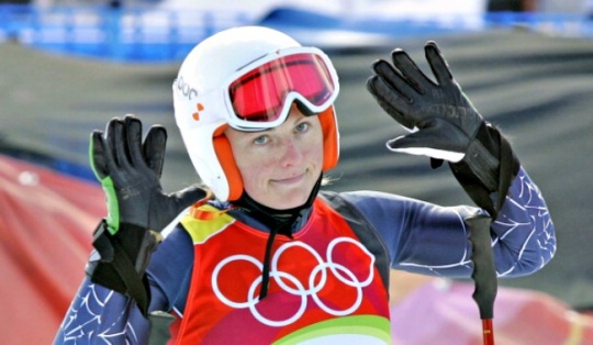 Glamorous Ski Queens