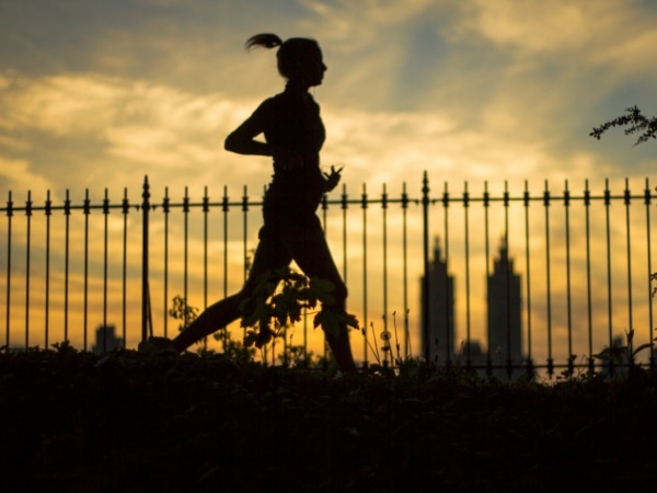 Night-Time Running: Tips, Pros & Cons | Diet & Fitness