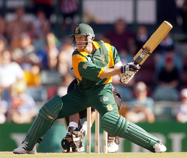 Jonty Rhodes, The Man Who Set A New Benchmark In Fielding At ...