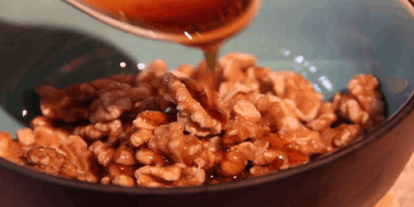 33 Reasons Why Dry Fruits Are The Healthiest Snack Ever!