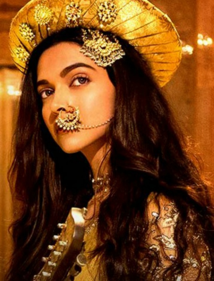 How To Wear Deepika Padukone's Deewani Mastani Lehenga For Your Nikaah ... How To Wear Deepika Padukone's Deewani Mastani Lehenga For Your Nikaah ...