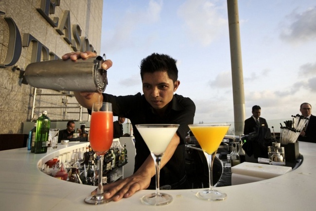 14 Offbeat Jobs That Are Way More Exciting Than Your Classic 9-5 Routine