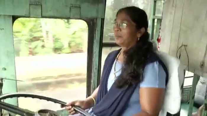 Asia’s First Woman Bus Driver Has Been Winning Respect And Hearts Since ...