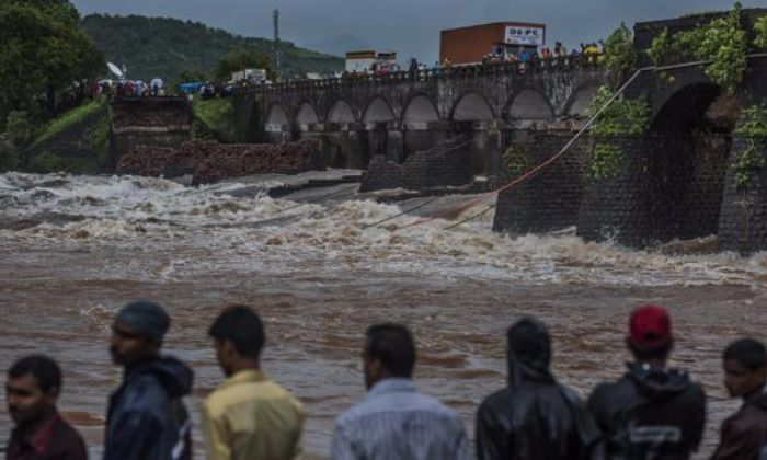 Rescue Ops For Maharashtra Bridge Collapse Continue, 14 Bodies ...