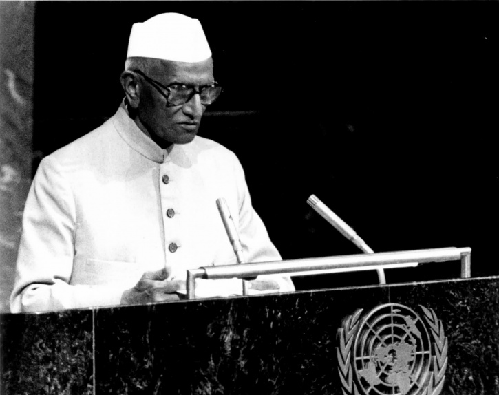 11 Famous Geniuses From History Who Were Actually Quite, Quite Crazy