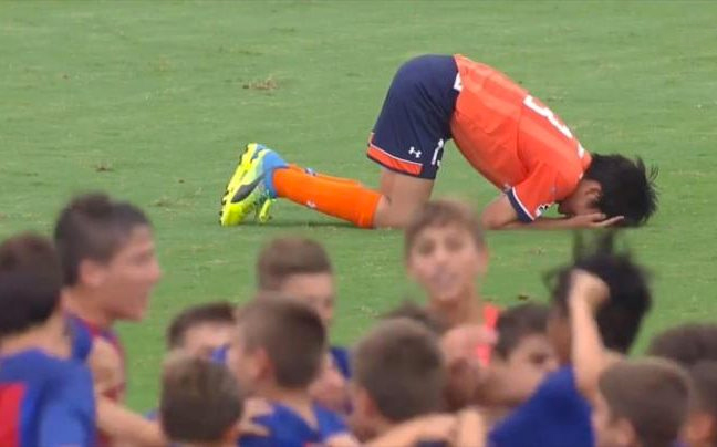 These Pictures Of Young Footballers Comforting Their Opponents After A ...