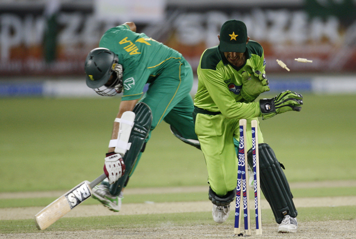 Remember Pakistan's 'Runaway' Wicketkeeper Zulqarnain Haider. He's ...