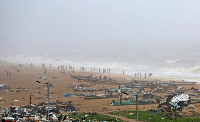 Cyclone Vardah Damages Undersea Internet Cables, Connectivity Remains ...