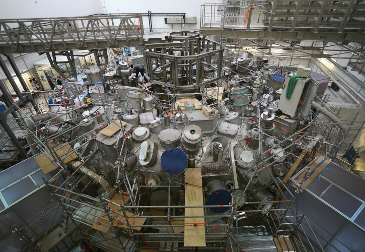 Germany’s Crazy Nuclear Fusion Reactor Actually Works, Could ...