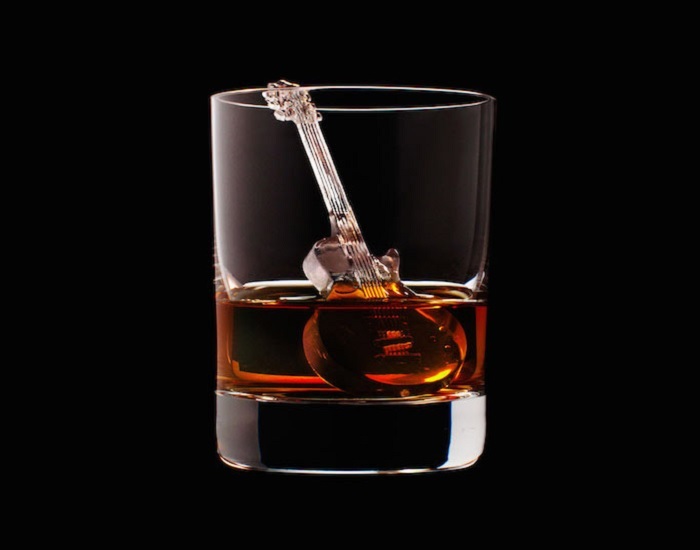 20 Beautifully Carved Ice Cubes That'll Add An Edge To Your Peg Of Whiskey